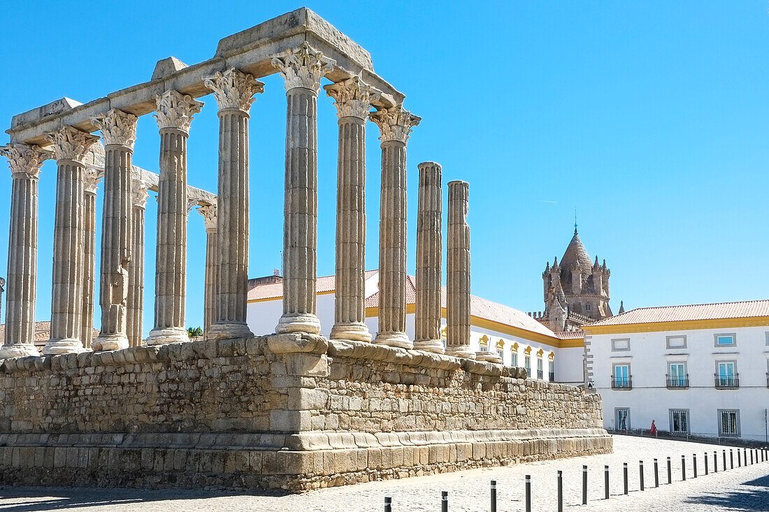 Explore Evora, Portugal - Premiere Tours